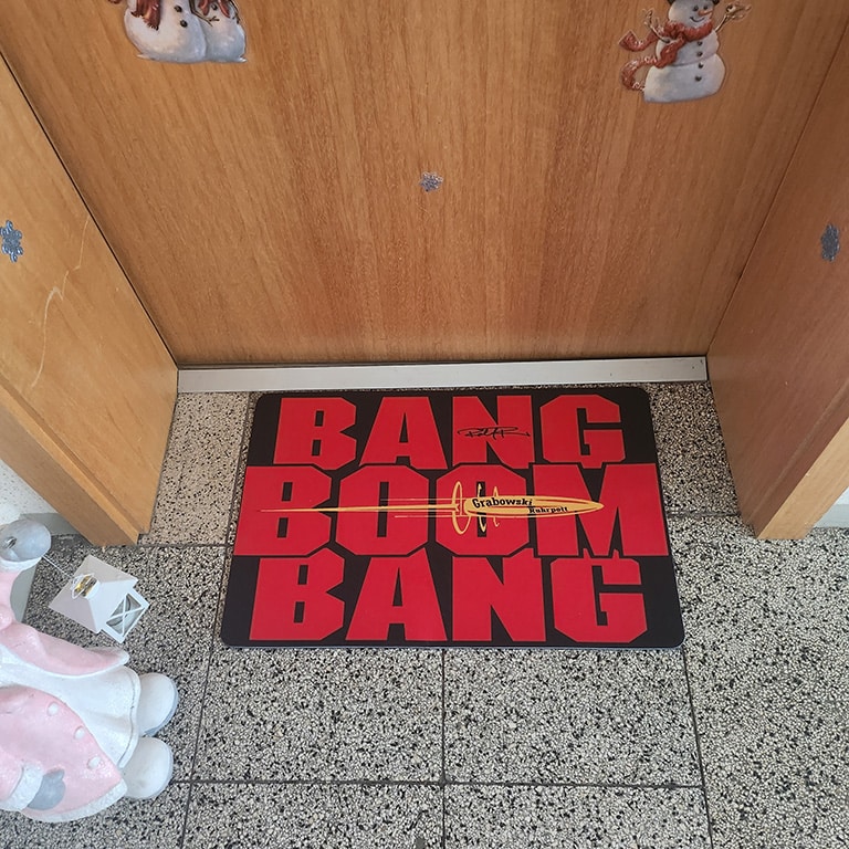 Fußmatte 40 mal 60 cm, Bang Boom Bang ⋆ My CMS